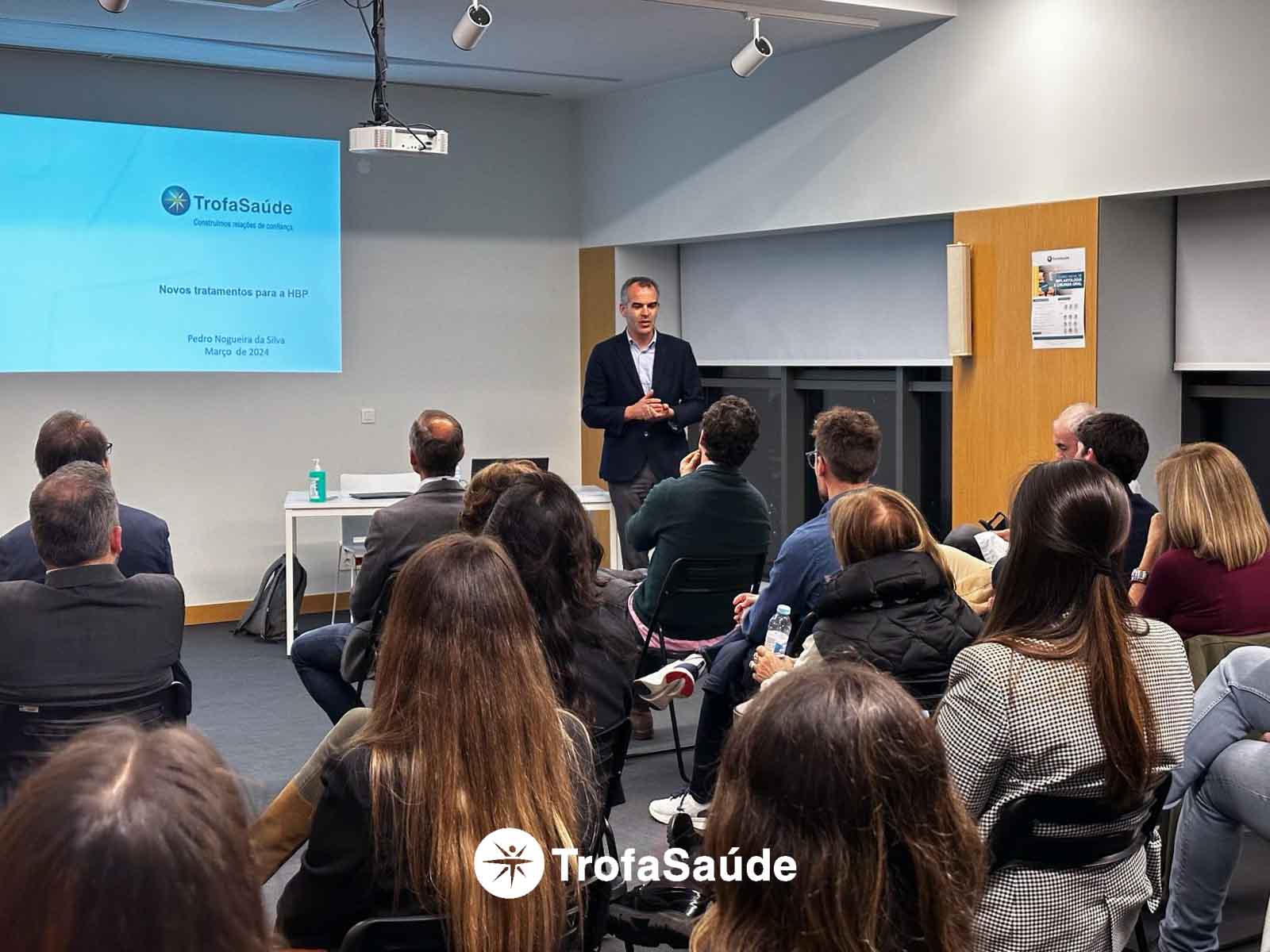 Jantar de Apresentação Robot de Urologia | Trofa Saúde GAIA - Trofa ...